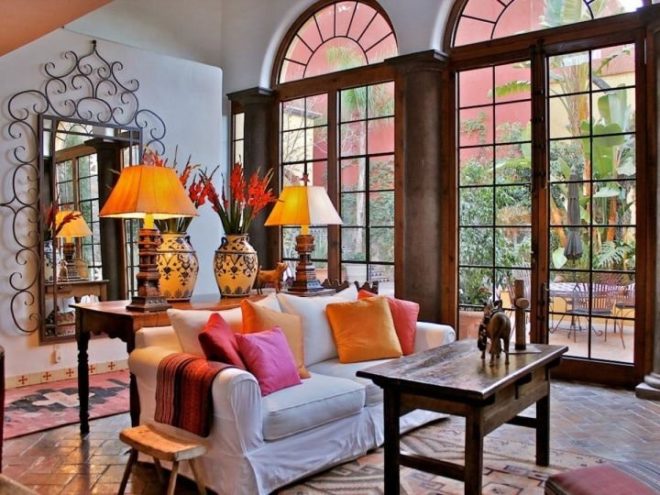 Colonial Style Interior Design Ideas and 70+ Photos