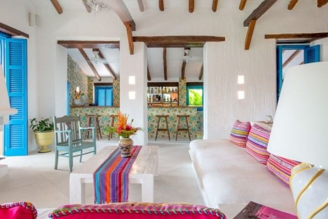 Mexican Style Interior Design Ideas and 50+ Photos